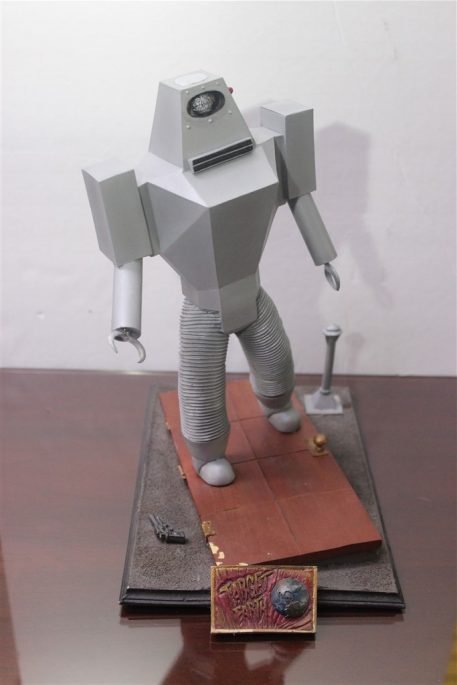 Target Earth Robot - VCSHobbies