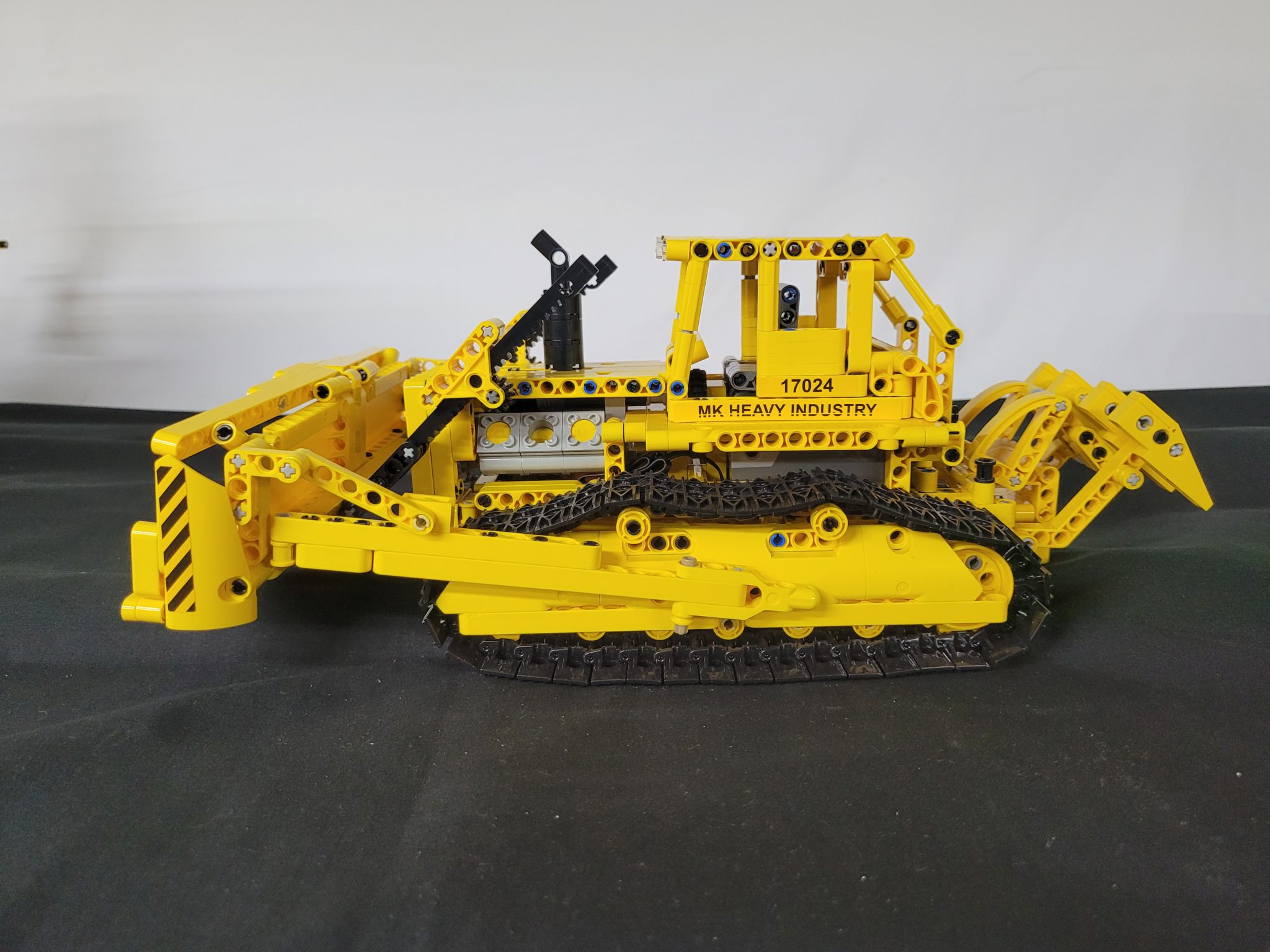 Lego Bulldozer – VCSHobbies