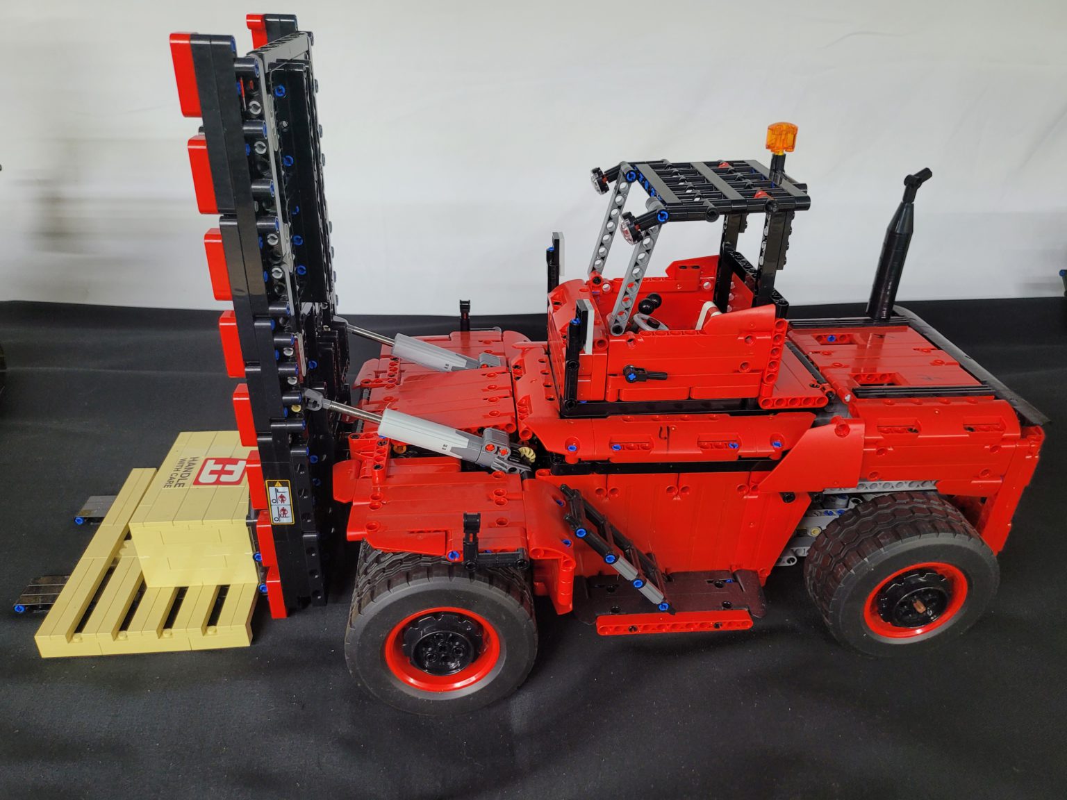 Lego Heavy Forklift – VCSHobbies